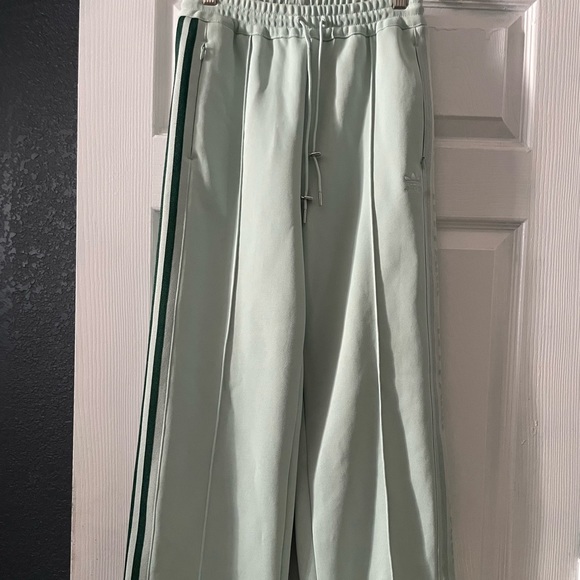 IVY PARK | Pants & Jumpsuits | Nwt Ivy Park Sweat Pants | Poshmark